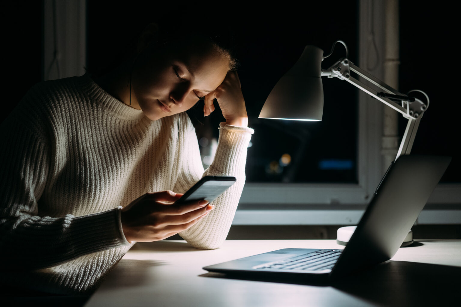 Digital Burnout: Effective Strategies for Digital Detox - Creation Illustrated